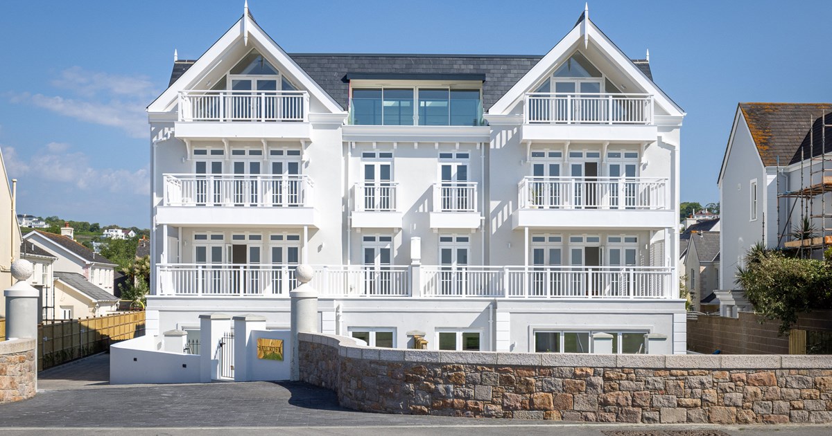 The Penthouse, Baycroft - Jersey Property - Livingroom Guernsey and ...