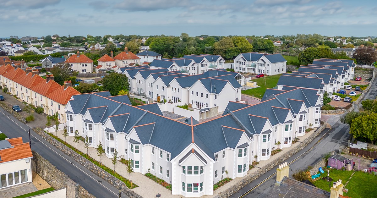 3, Braye Gardens - Guernsey Property - Livingroom Guernsey and Jersey Estate Agents