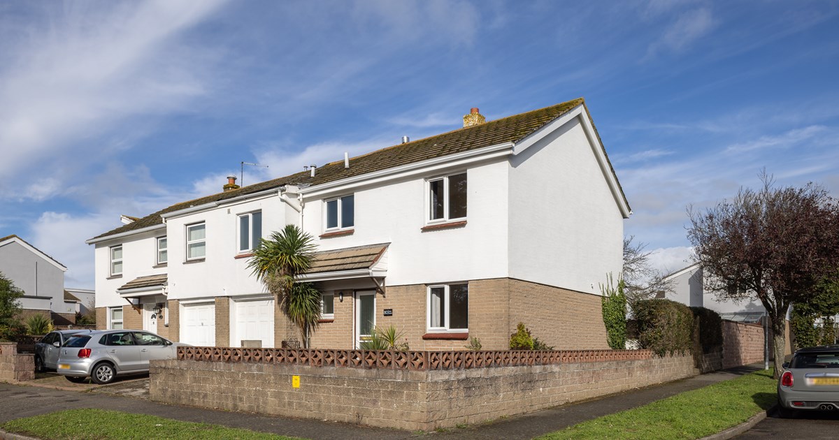 80 Don Farm - Jersey Property - Livingroom Guernsey and Jersey Estate ...